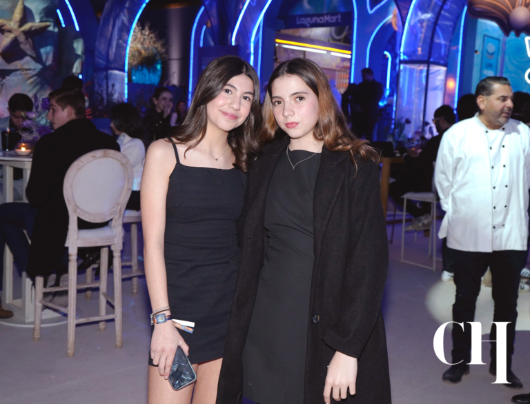 XV's años de Victoria Quiroz - CHARMLIFECHARMLIFE